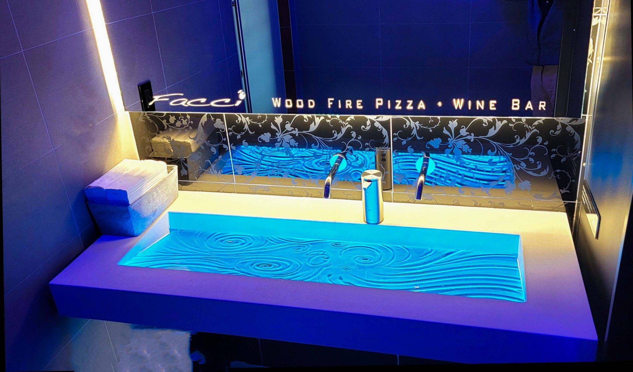 Glass Bar Top Design Guide. Smart Ideas for Home, Restaurant